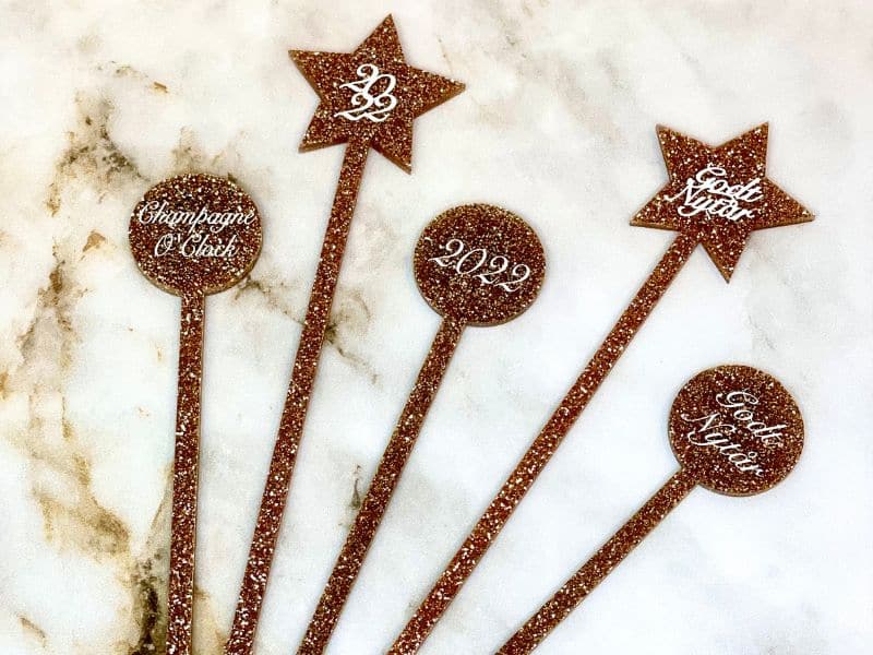 Guld drinks pind m. glimmer "Godt Nytår" - Party In A Box - Party